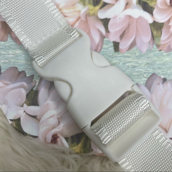 ALOHA Collection | Bags | New Aloha Collection Tahiti Tiare Lei Hip ...